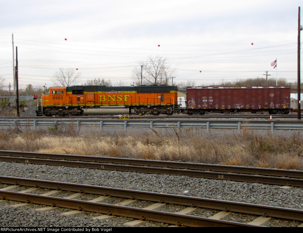 BNSF 8963